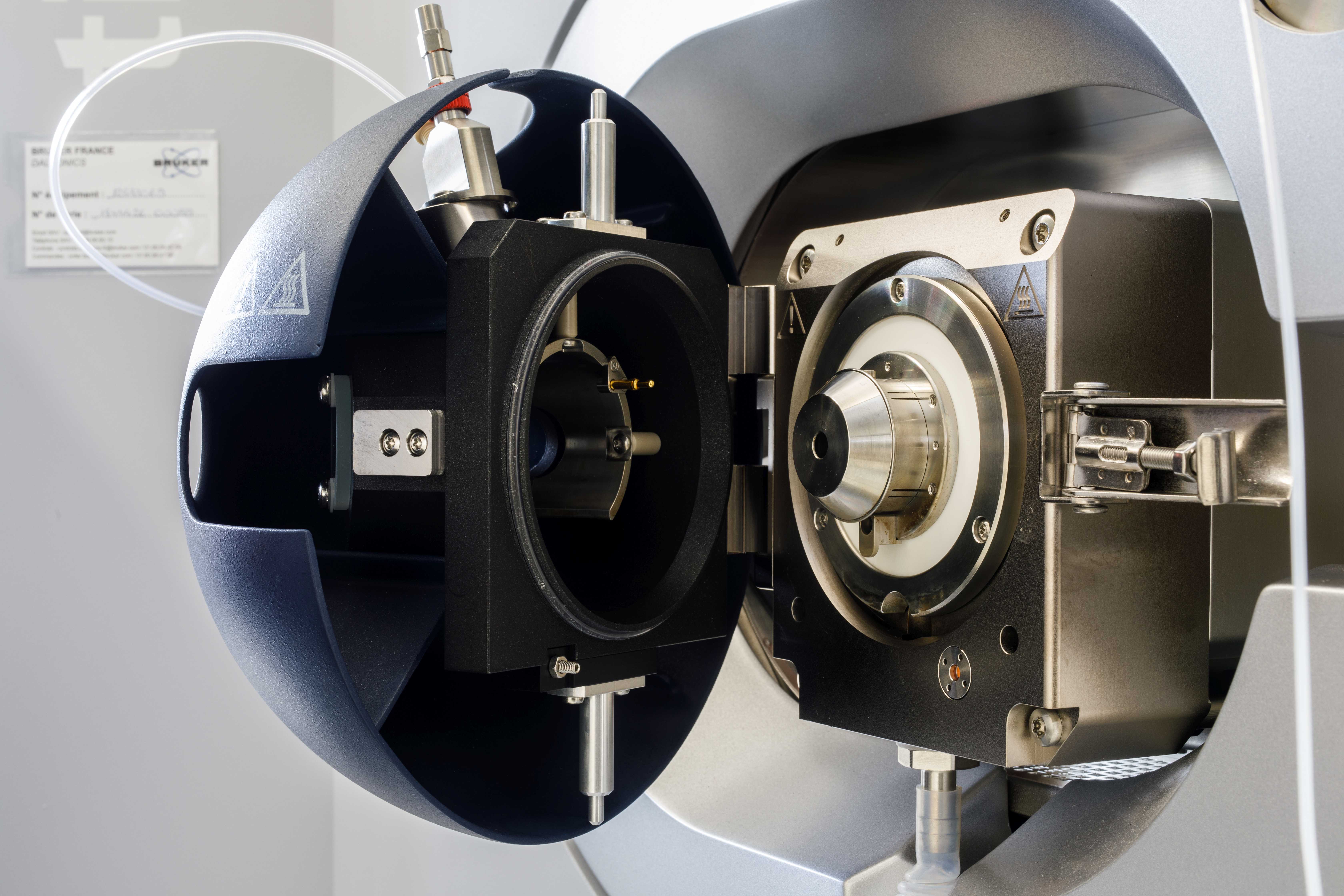 Mass Spectrometry | Laboratoire de Chimie Moléculaire